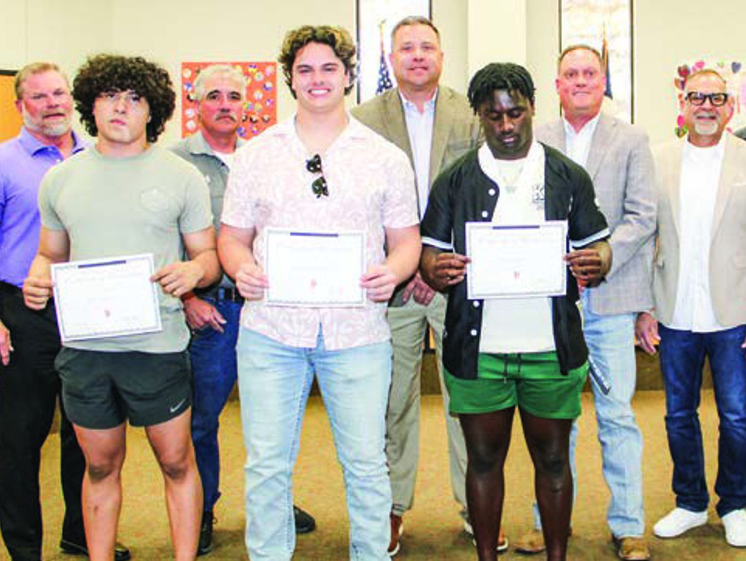 SHS powerlifters lauded by school board